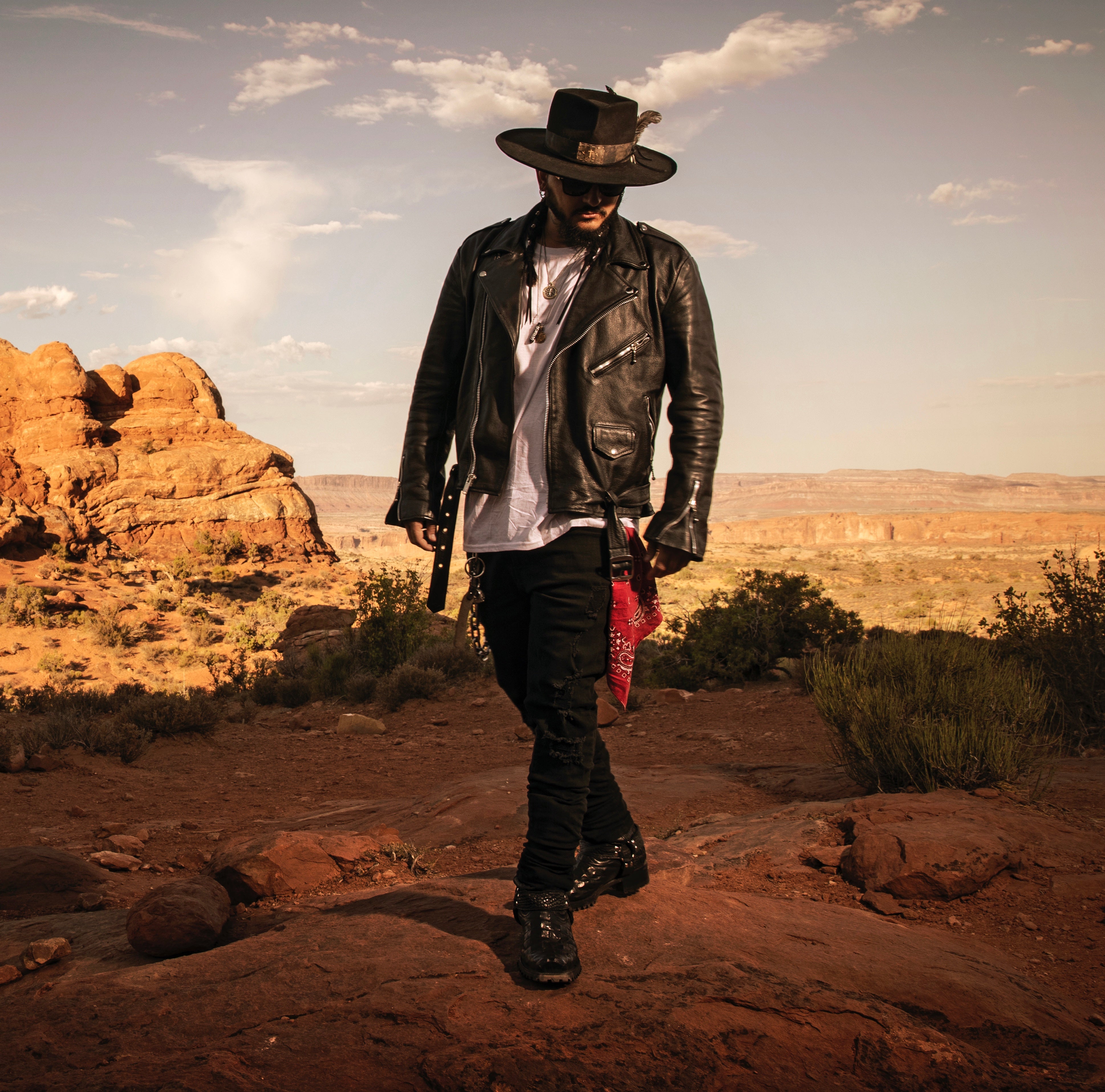 Dead Man's Chain – Saint Cruce